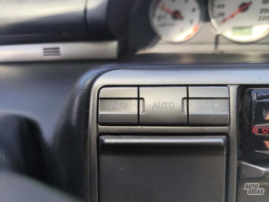 Nissan X-Trail 2003 in Telschi, with an engine capacity of 2.20 L and mileage of 280 thousand km for 1750 €, photo 8 on AUTOMOTO.COM.LV