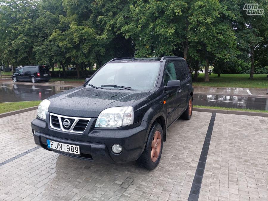 Nissan X-Trail 2003 in Siauliai, with an engine capacity of 2.20 L and mileage of 361 thousand km for 1700 €, photo 1 on AUTOMOTO.COM.LV