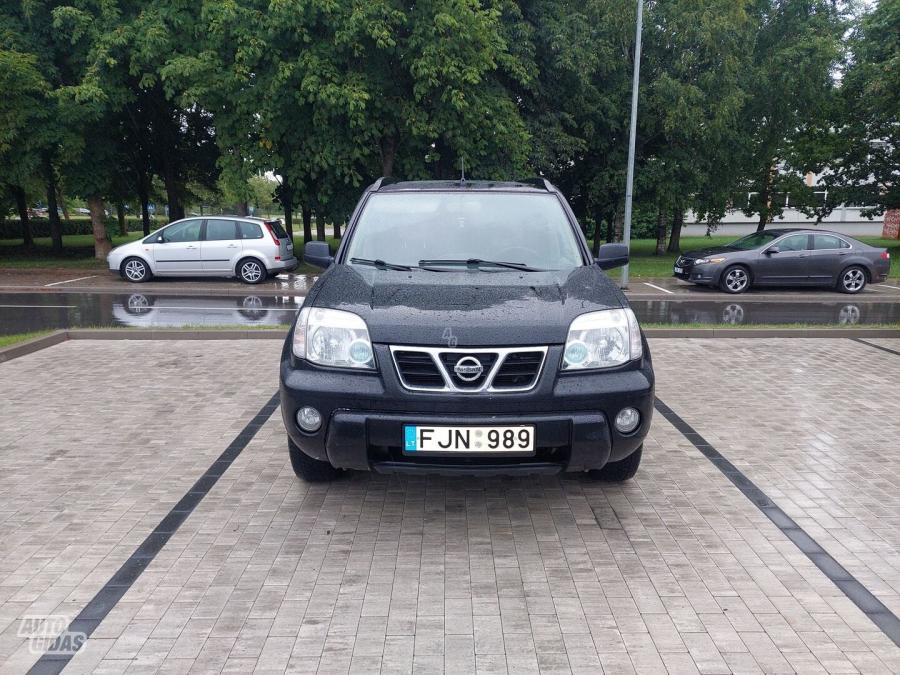 Nissan X-Trail 2003 in Siauliai, with an engine capacity of 2.20 L and mileage of 361 thousand km for 1700 €, photo 3 on AUTOMOTO.COM.LV