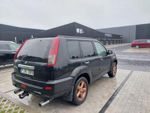Nissan X-Trail 2003 in Siauliai, with an engine capacity of 2.20 L and mileage of 361 thousand km for 1700 €, photo 6 on AUTOMOTO.COM.LV