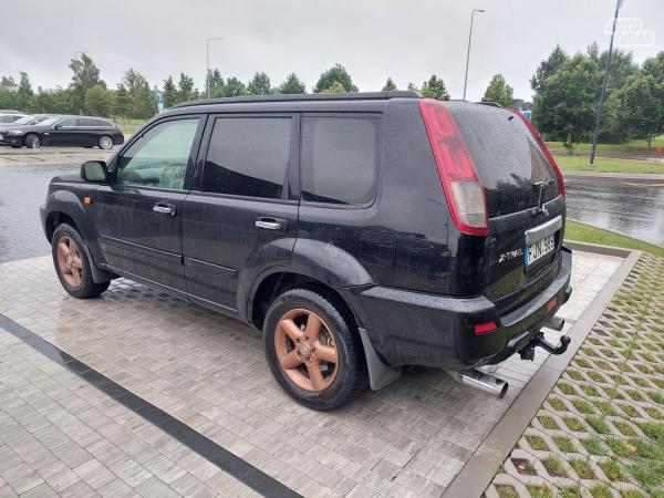 Nissan X-Trail 2003 in Siauliai, with an engine capacity of 2.20 L and mileage of 361 thousand km for 1700 €, photo 7 on AUTOMOTO.COM.LV