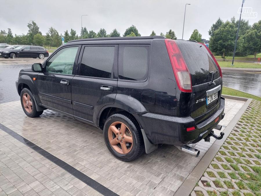 Nissan X-Trail 2003 in Siauliai, with an engine capacity of 2.20 L and mileage of 361 thousand km for 1700 €, photo 8 on AUTOMOTO.COM.LV