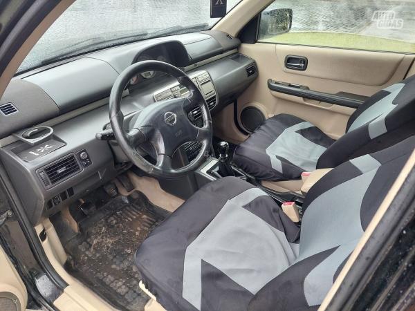 Nissan X-Trail 2003 in Siauliai, with an engine capacity of 2.20 L and mileage of 361 thousand km for 1700 €, photo 9 on AUTOMOTO.COM.LV