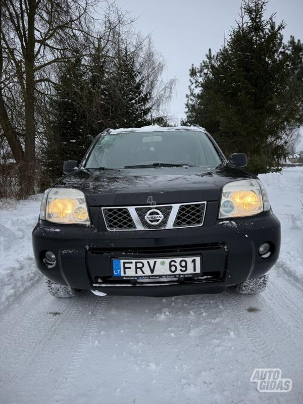 Nissan X-Trail 2004 in Radviliskis, with an engine capacity of 2.20 L and mileage of 185 thousand km for 4200 €, photo 2 on AUTOMOTO.COM.LV