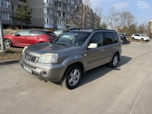 Nissan X-Trail 2004 in Vilnius, with an engine capacity of 2.20 L and mileage of 380 thousand km for 1350 €, photo  on AUTOMOTO.COM.LV