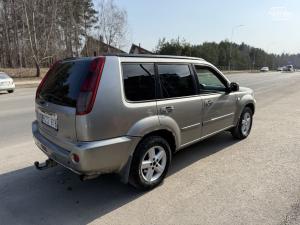 Nissan X-Trail 2004 in Vilnius, with an engine capacity of 2.20 L and mileage of 380 thousand km for 1350 €, photo 3 on AUTOMOTO.COM.LV