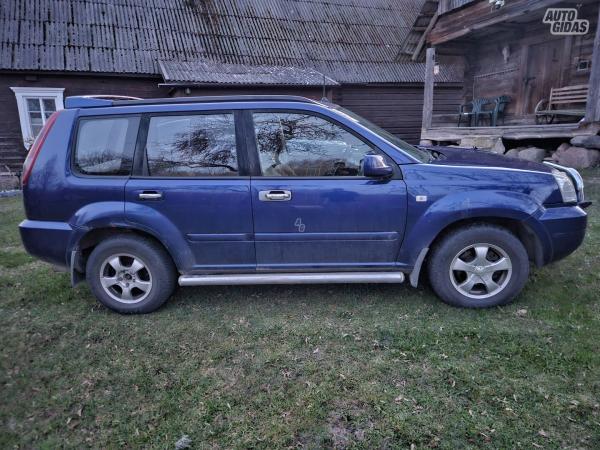 Nissan X-Trail 2004 Ignalina, ar dzinēja tilpumu 2.20 L un nobraukumu 340 tūkst. km par 1350 €, foto 2 vietnē AUTOMOTO.COM.LV