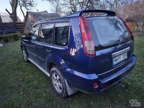 Nissan X-Trail 2004 Ignalina, ar dzinēja tilpumu 2.20 L un nobraukumu 340 tūkst. km par 1350 €, foto 5 vietnē AUTOMOTO.COM.LV