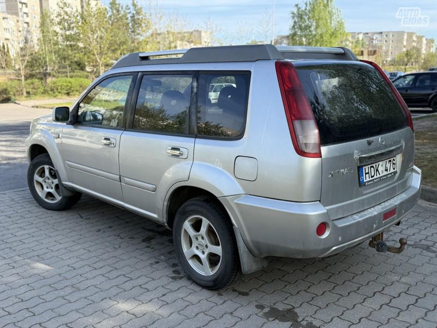 Nissan X-Trail 2004 Viļņa, ar dzinēja tilpumu 2.20 L un nobraukumu 321 tūkst. km par 2200 €, foto 1 vietnē AUTOMOTO.COM.LV