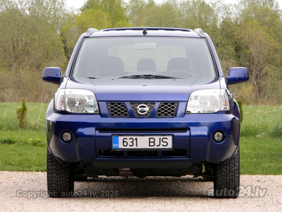 Nissan X-Trail 2004 in Viljandi, with an engine capacity of 2.20 L and mileage of 221 thousand km for 2990 €, photo 3 on AUTOMOTO.COM.LV