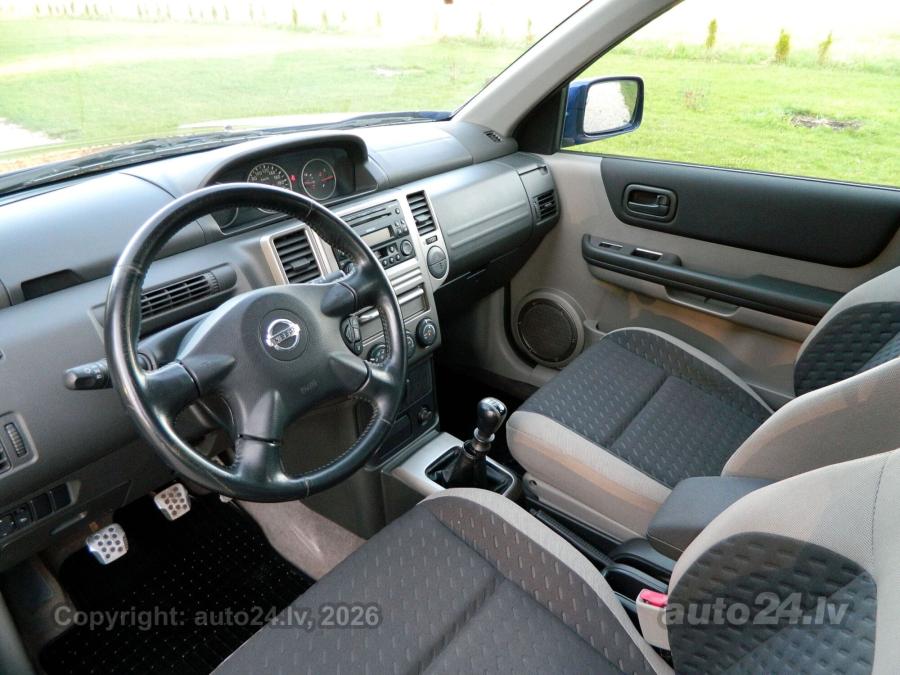 Nissan X-Trail 2004 in Viljandi, with an engine capacity of 2.20 L and mileage of 221 thousand km for 2990 €, photo 12 on AUTOMOTO.COM.LV