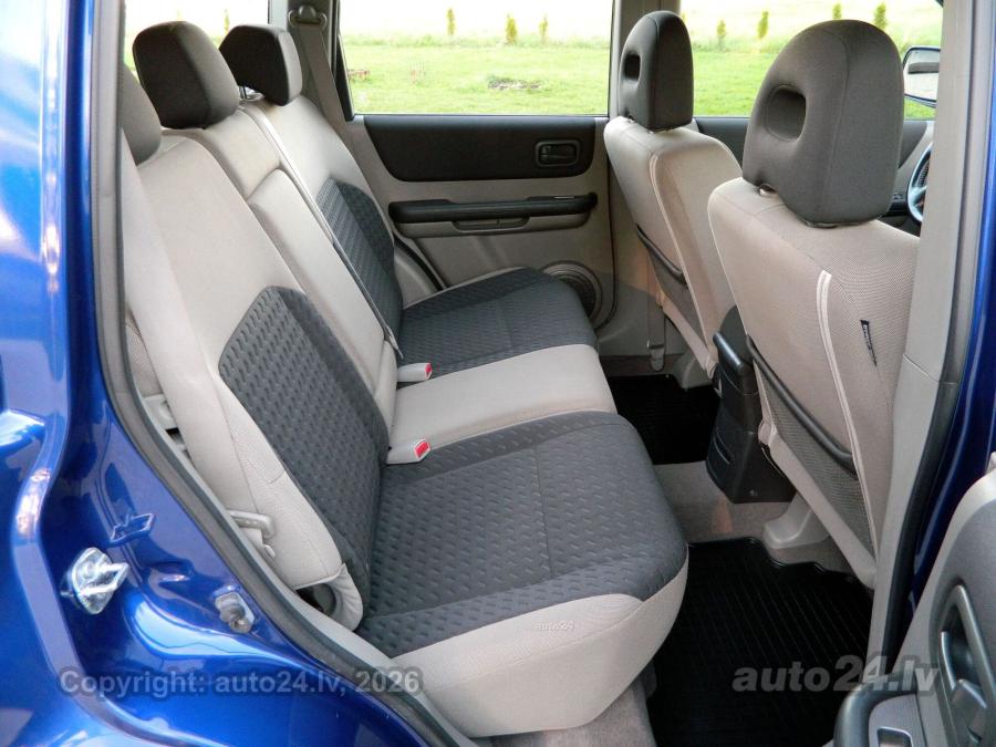Nissan X-Trail 2004 in Viljandi, with an engine capacity of 2.20 L and mileage of 221 thousand km for 2990 €, photo 16 on AUTOMOTO.COM.LV