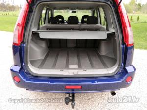 Nissan X-Trail 2004 in Viljandi, with an engine capacity of 2.20 L and mileage of 221 thousand km for 2990 €, photo 17 on AUTOMOTO.COM.LV