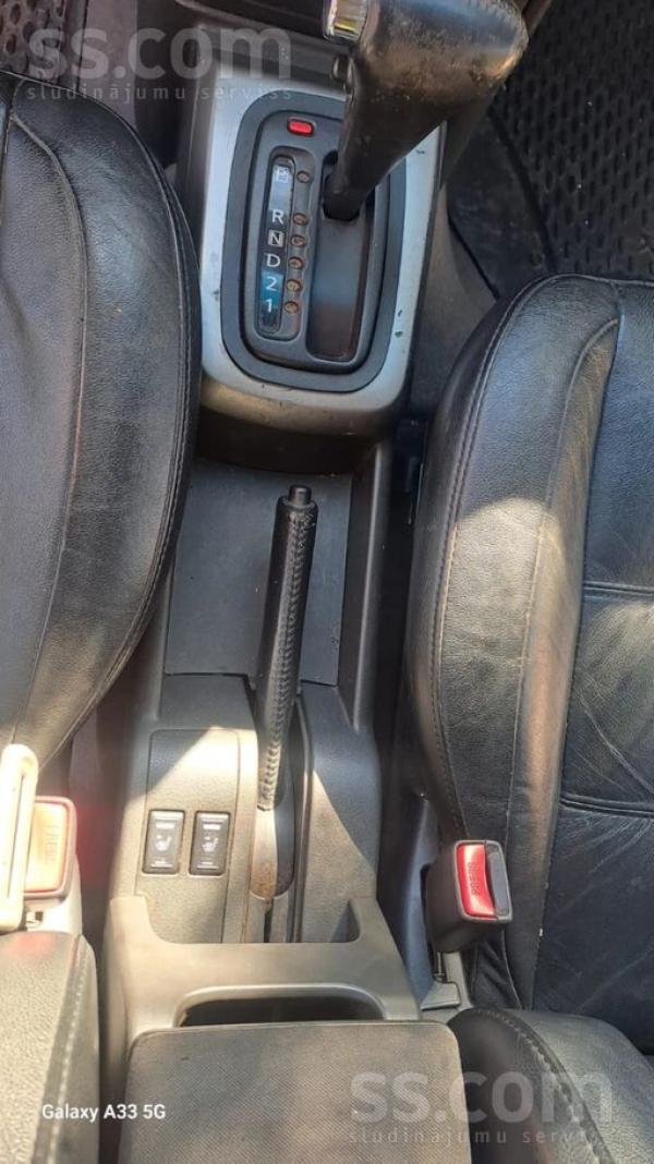 Nissan X-Trail 2004 in Tukums, with an engine capacity of 2.50 L and mileage of 271 thousand km for 1800 €, photo 9 on AUTOMOTO.COM.LV
