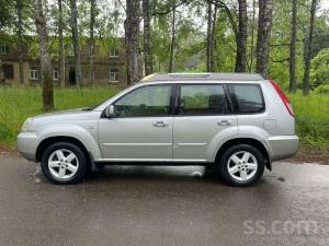Ниссан ИксТрейл 2004 в Рига, объемом двигателя 2.20 л и пробегом 0 тыс. км за 2690 €, фото 3 на AUTOMOTO.COM.LV