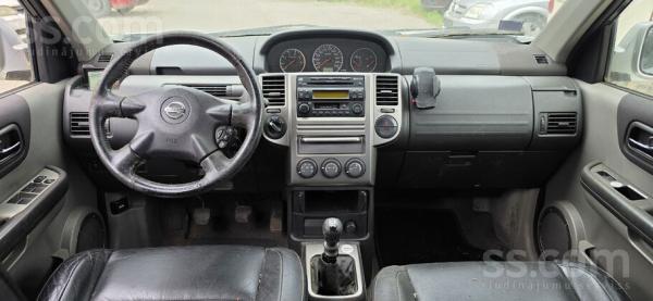 Nissan X-Trail 2004 in Valmiera, with an engine capacity of 2.20 L and mileage of 358 thousand km for 1200 €, photo 7 on AUTOMOTO.COM.LV