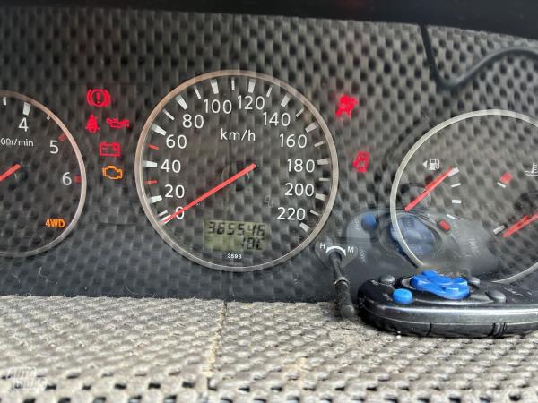 Ниссан ИксТрейл 2004 в Алитус, объемом двигателя 2.20 л и пробегом 37 тыс. км за 2250 €, фото 10 на AUTOMOTO.COM.LV
