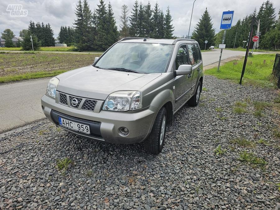 Nissan X-Trail 2004 in Kaunas, with an engine capacity of 2.20 L and mileage of 150 thousand km for 1700 €, photo 7 on AUTOMOTO.COM.LV