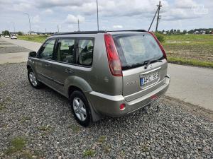 Nissan X-Trail 2004 in Kaunas, with an engine capacity of 2.20 L and mileage of 150 thousand km for 1700 €, photo 8 on AUTOMOTO.COM.LV