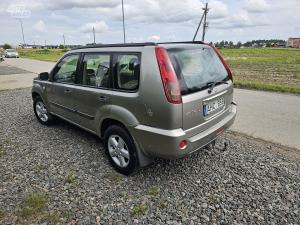 Nissan X-Trail 2004 in Kaunas, with an engine capacity of 2.20 L and mileage of 150 thousand km for 1700 €, photo 14 on AUTOMOTO.COM.LV