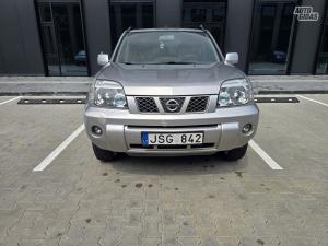 Nissan X-Trail 2004 in Vilnius, with an engine capacity of 2.20 L and mileage of 341 thousand km for 1800 €, photo 7 on AUTOMOTO.COM.LV