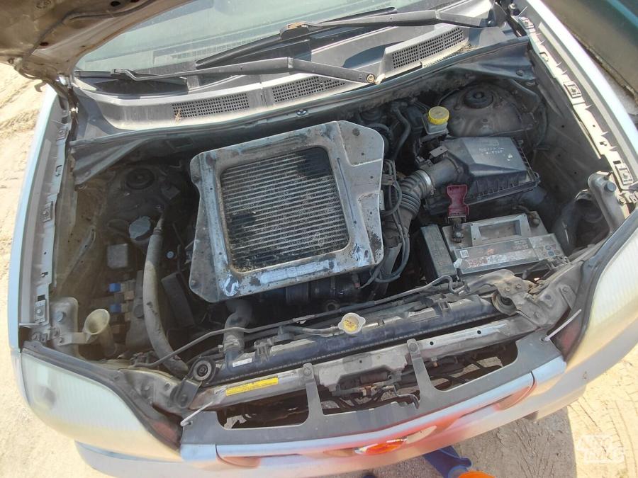 Nissan X-Trail 2004 in Alytus, with an engine capacity of 2.20 L and mileage of 350 thousand km for 750 €, photo 4 on AUTOMOTO.COM.LV