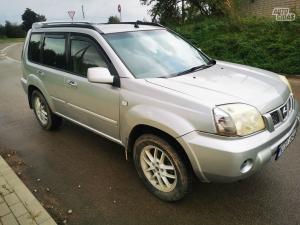 Nissan X-Trail 2004 in Ukmerge, with an engine capacity of 2.20 L and mileage of 300 thousand km for 1100 €, photo 5 on AUTOMOTO.COM.LV