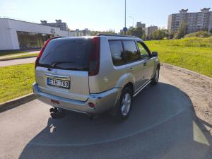 Ниссан ИксТрейл 2004 в Каунас, объемом двигателя 2.20 л и пробегом 297 тыс. км за 700 €, фото 3 на AUTOMOTO.COM.LV