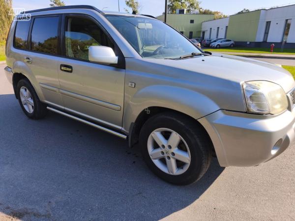 Nissan X-Trail 2004 in Kaunas, with an engine capacity of 2.20 L and mileage of 297 thousand km for 700 €, photo 5 on AUTOMOTO.COM.LV
