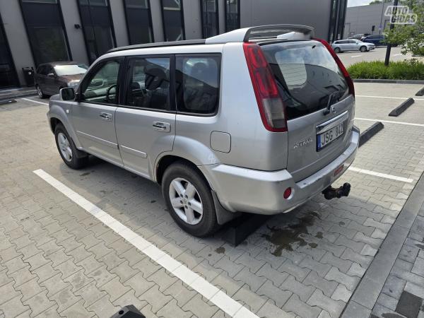 Nissan X-Trail 2004 in Vilnius, with an engine capacity of 2.20 L and mileage of 341 thousand km for 1600 €, photo 9 on AUTOMOTO.COM.LV