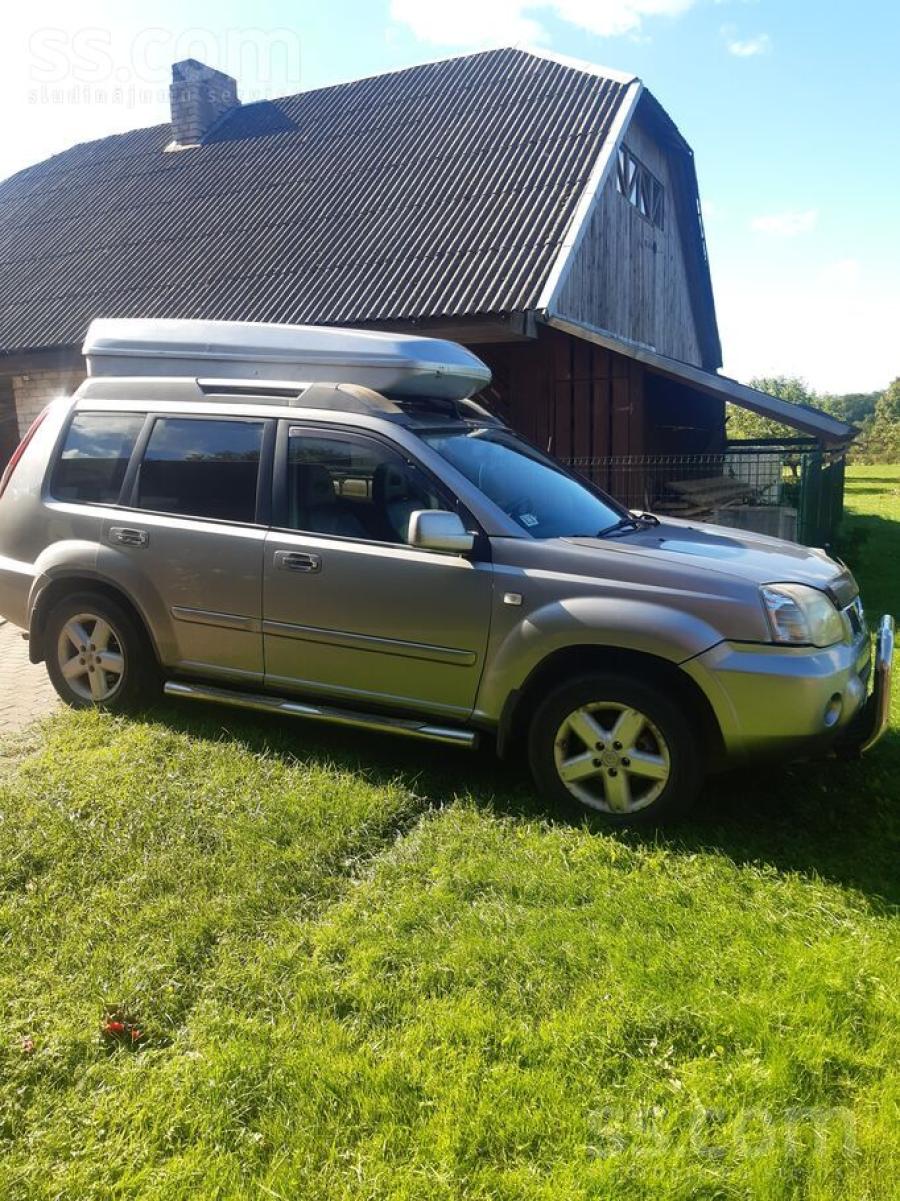 Nissan X-Trail 2005 in Saldus, with an engine capacity of 2.20 L and mileage of 411 thousand km for 1700 €, photo 3 on AUTOMOTO.COM.LV
