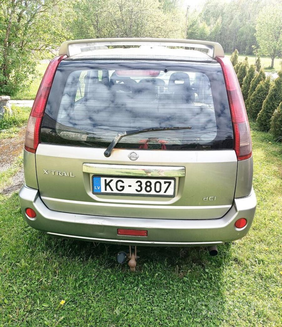 Nissan X-Trail 2005 in Limbazi, with an engine capacity of 2.20 L and mileage of 315 thousand km for 1000 €, photo 8 on AUTOMOTO.COM.LV