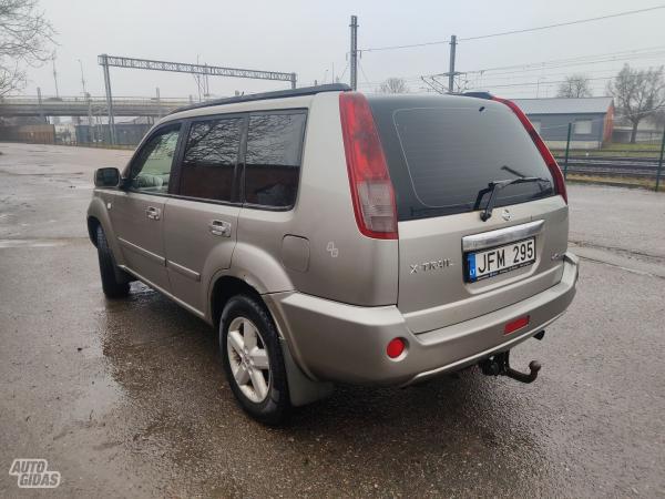 Nissan X-Trail 2005 Šauļi, ar dzinēja tilpumu 2.20 L un nobraukumu 300 tūkst. km par 1650 €, foto 4 vietnē AUTOMOTO.COM.LV