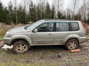 Nissan X-Trail 2005 in Jelgava, with an engine capacity of 2.20 L and mileage of 0 thousand km for 1500 €, photo 5 on AUTOMOTO.COM.LV