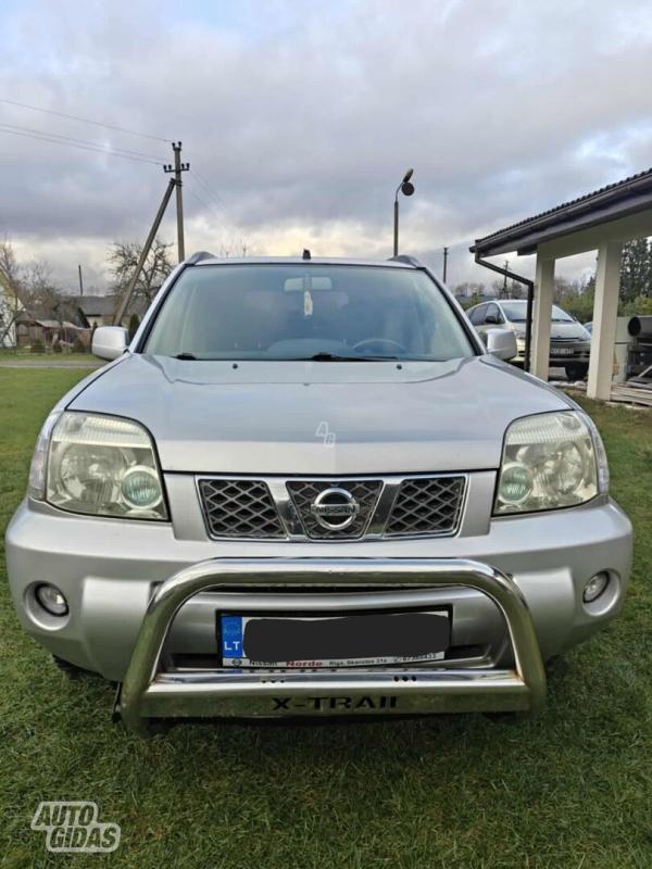 Nissan X-Trail 2005 Viļņa, ar dzinēja tilpumu 2.20 L un nobraukumu 370 tūkst. km par 2500 €, foto 2 vietnē AUTOMOTO.COM.LV