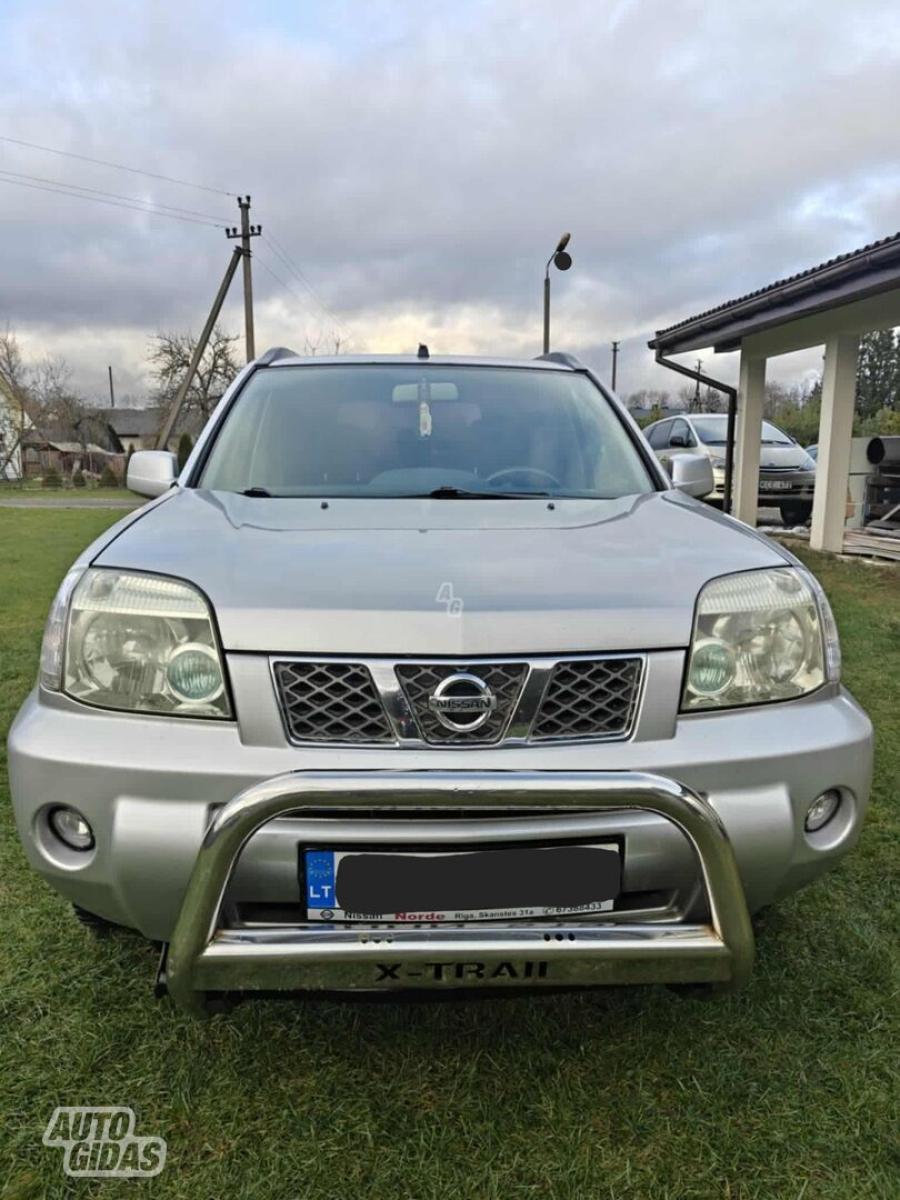 Nissan X-Trail 2005 in Vilnius, with an engine capacity of 2.20 L and mileage of 370 thousand km for 2500 €, photo 2 on AUTOMOTO.COM.LV
