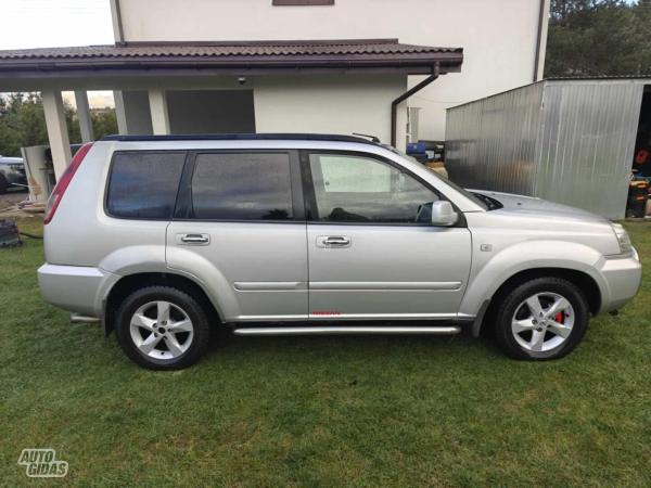 Nissan X-Trail 2005 Viļņa, ar dzinēja tilpumu 2.20 L un nobraukumu 370 tūkst. km par 2500 €, foto 3 vietnē AUTOMOTO.COM.LV