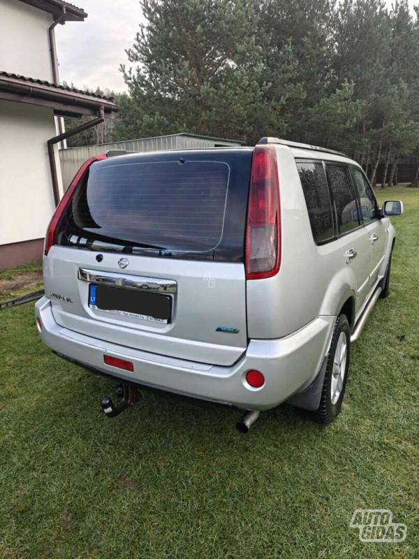 Nissan X-Trail 2005 Viļņa, ar dzinēja tilpumu 2.20 L un nobraukumu 370 tūkst. km par 2500 €, foto 4 vietnē AUTOMOTO.COM.LV