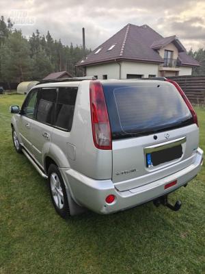 Nissan X-Trail 2005 in Vilnius, with an engine capacity of 2.20 L and mileage of 370 thousand km for 2500 €, photo 5 on AUTOMOTO.COM.LV