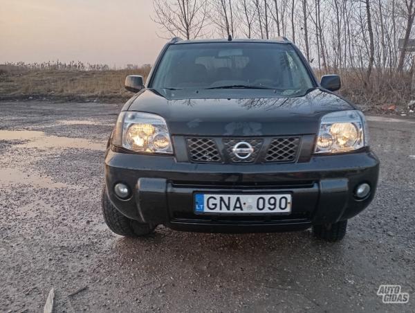 Nissan X-Trail 2005 in Kaunas, with an engine capacity of 2.20 L and mileage of 296 thousand km for 2100 €, photo 2 on AUTOMOTO.COM.LV