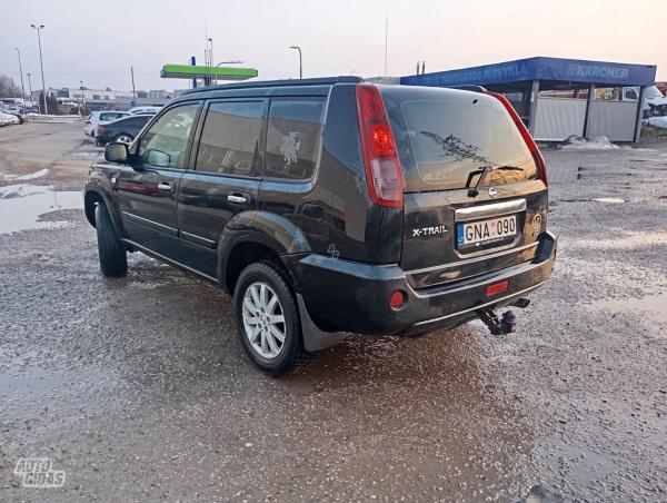 Nissan X-Trail 2005 in Kaunas, with an engine capacity of 2.20 L and mileage of 296 thousand km for 2100 €, photo 7 on AUTOMOTO.COM.LV