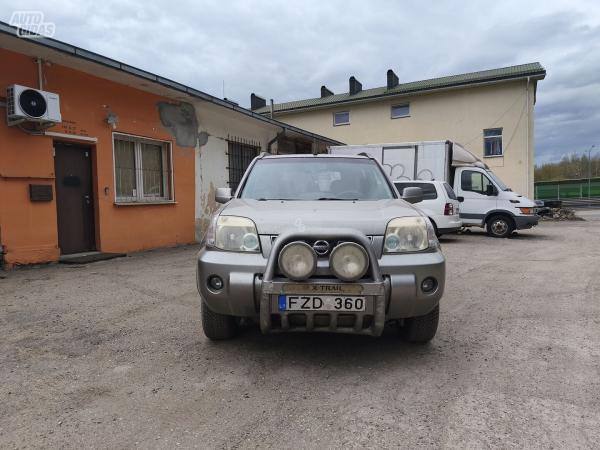 Nissan X-Trail 2005 in Vilnius, with an engine capacity of 2.20 L and mileage of 367 thousand km for 1100 €, photo 2 on AUTOMOTO.COM.LV