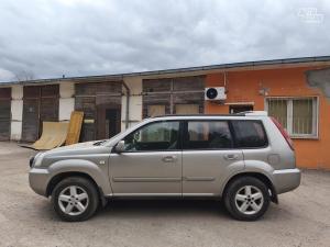 Nissan X-Trail 2005 in Vilnius, with an engine capacity of 2.20 L and mileage of 367 thousand km for 1100 €, photo 9 on AUTOMOTO.COM.LV