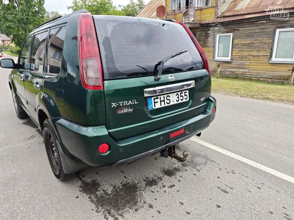 Ниссан ИксТрейл 2005 в Каунас, объемом двигателя 2.20 л и пробегом 300 тыс. км за 1000 €, фото 6 на AUTOMOTO.COM.LV