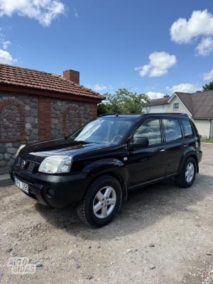 Nissan X-Trail 2005 Marijampole, ar dzinēja tilpumu 2.20 L un nobraukumu 375 tūkst. km par 1350 €, foto  vietnē AUTOMOTO.COM.LV