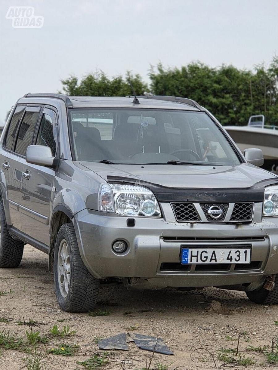 Nissan X-Trail 2005 in Jurbarkas, with an engine capacity of 2.20 L and mileage of 330 thousand km for 950 €, photo 1 on AUTOMOTO.COM.LV