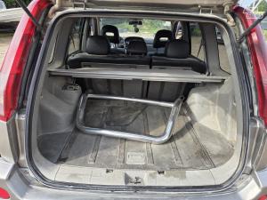Nissan X-Trail 2005 in Jurbarkas, with an engine capacity of 2.20 L and mileage of 330 thousand km for 950 €, photo 5 on AUTOMOTO.COM.LV