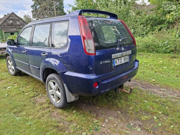 Nissan X-Trail 2005 in Telschi, with an engine capacity of 2.20 L and mileage of 300 thousand km for 850 €, photo 8 on AUTOMOTO.COM.LV