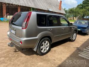 Nissan X-Trail 2006 Cēsis, ar dzinēja tilpumu 2.20 L un nobraukumu 294 tūkst. km par 2500 €, foto 7 vietnē AUTOMOTO.COM.LV