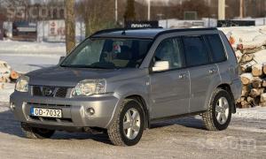 Nissan X-Trail 2006 Valmiera, ar dzinēja tilpumu 2.20 L un nobraukumu 400 tūkst. km par 1350 €, foto  vietnē AUTOMOTO.COM.LV